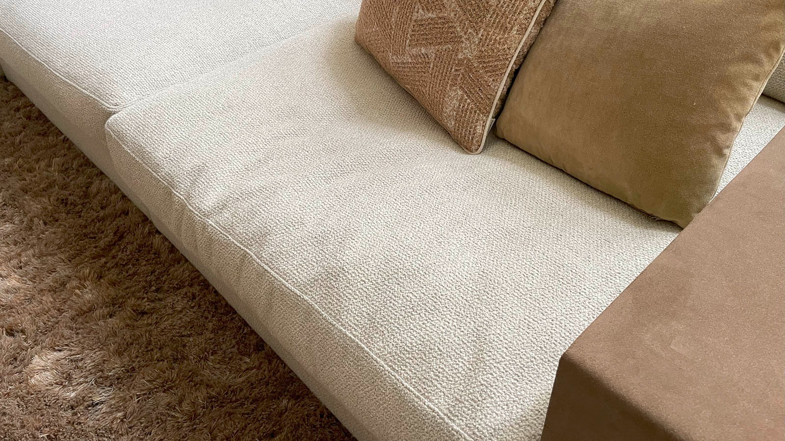 feelathome stockverkoop | Flexform Groundpiece sofa